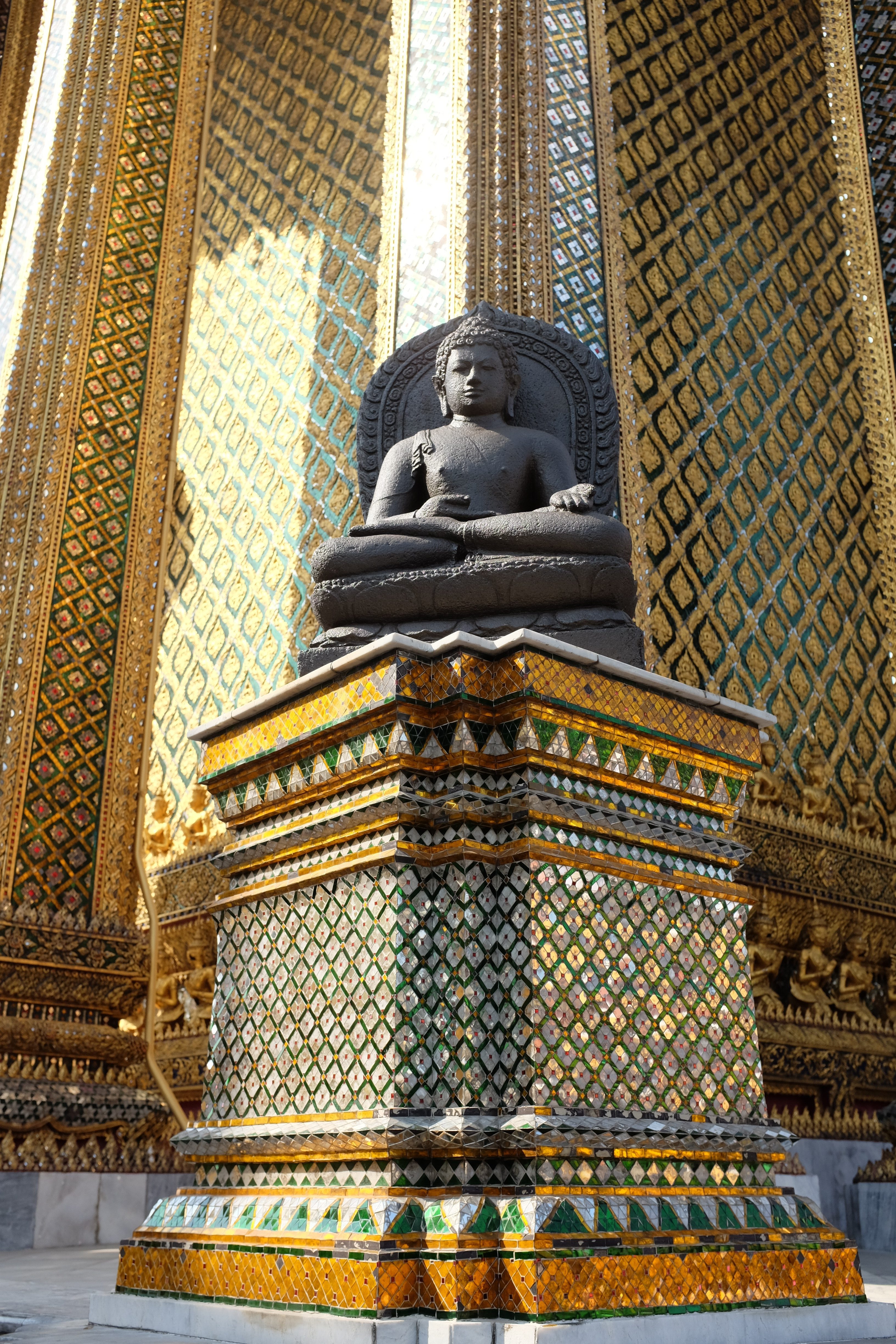 Tayland-Bangkok-tapinak-5 - Gezilecek Yerler - FilGezi